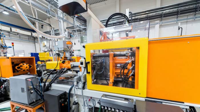 Acrylic Injection Molding: An Ultimate Guide for Beginners - Moldie