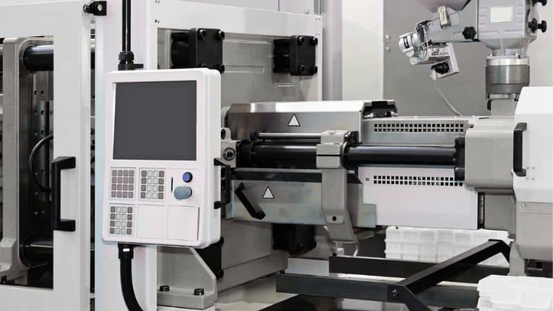 Compression Molding vs Injection Molding: Key Differences - Moldie